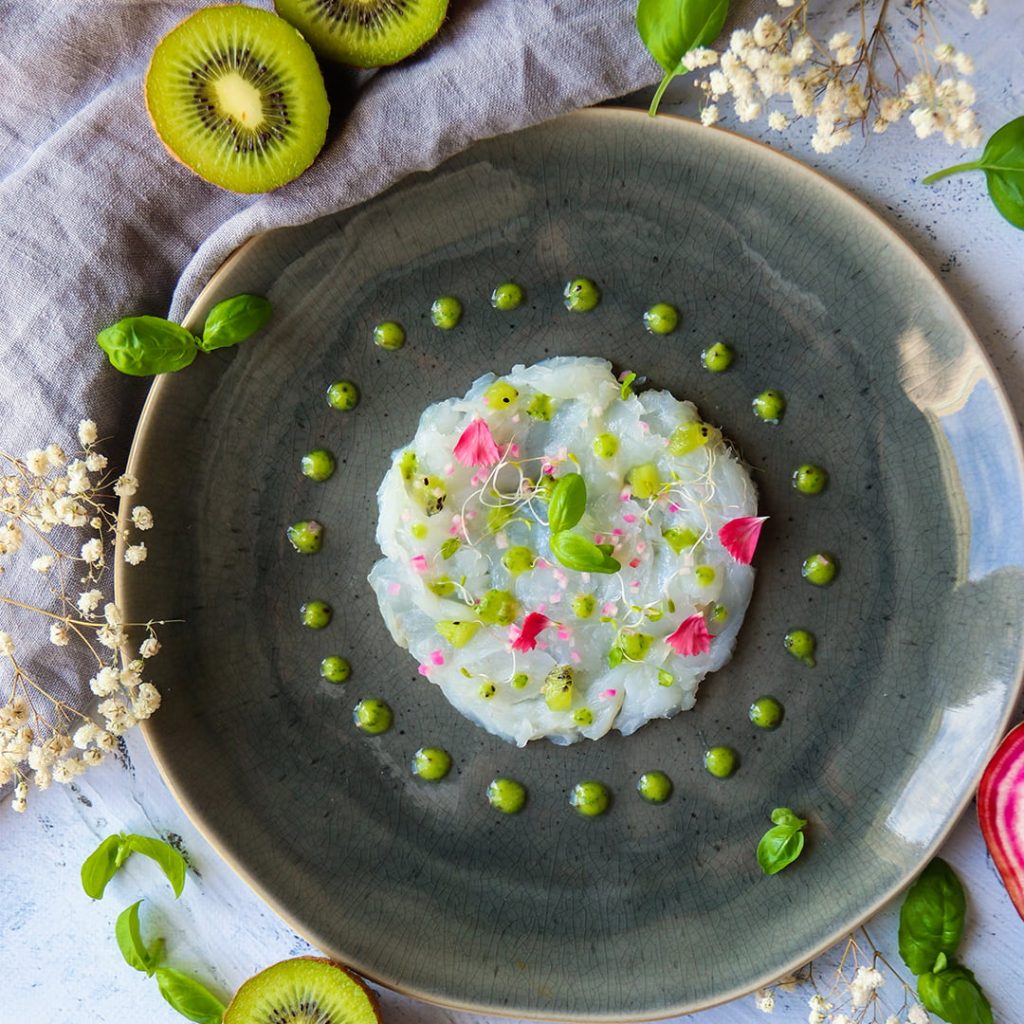 Carpaccio de bar, kiwi et basilic - Le kiwi des producteurs français